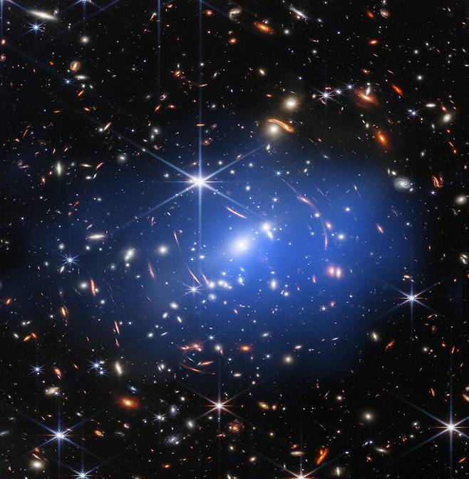 [우주를 보다] 웹과 찬드라의 컬래버..NASA, 천체 사진 대거 공개