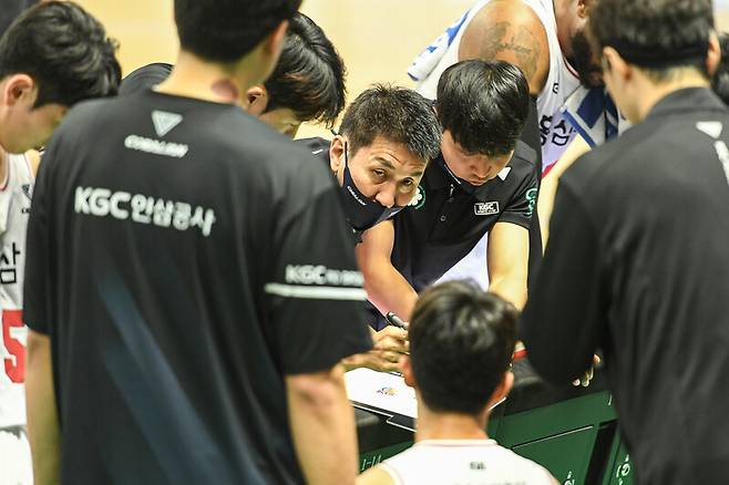 [KBL 컵대회] '아직은 미완성' KGC 김상식 감독, 그가 전한 두 경기 평가는?