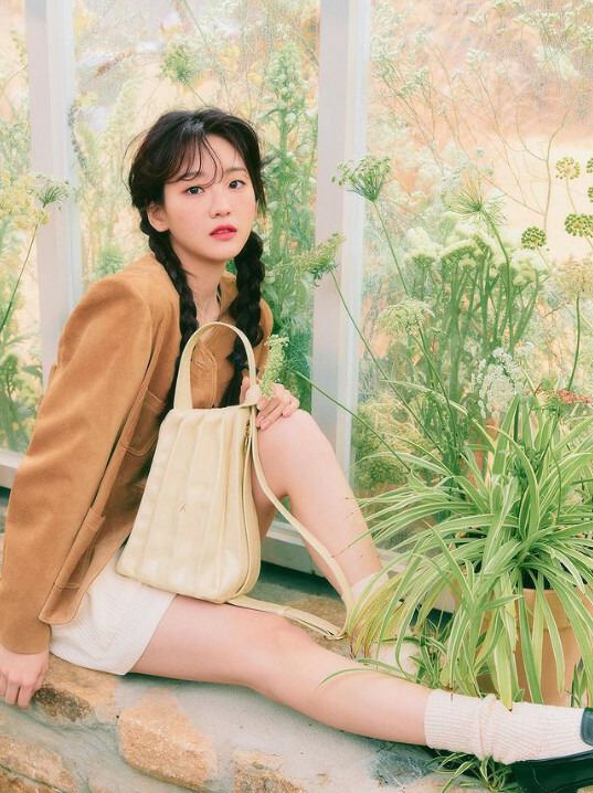 이정재x정우성의 무한 응원을 받고 있는 신예 배우의 정체 맥스무비