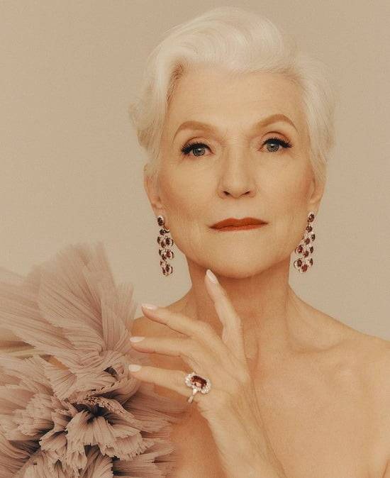 'Grandmothers who are naked' in front of Camera ..I Musici and charisma ...