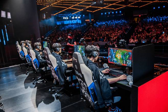 롤드컵 Drx 중국의 Tes를 완벽하게 꺾으며 Lck 3연승 완성