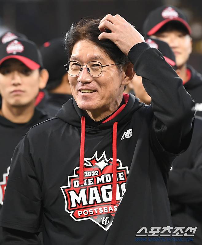 시나리오를 쓰려고 해도 이렇게 못 쓴다국민 거포 홈런에 감독이 만세한 사연 잠실 현장