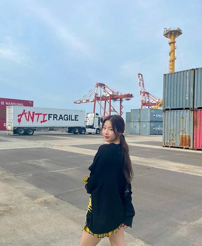 요즘 여친짤 대세로 떠오른 르세라핌 카즈하 헤어핏