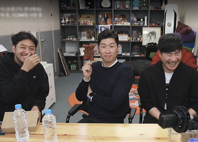 17년 전 전설의 피카츄짤 재연한 해버지 박지성 삶은영화