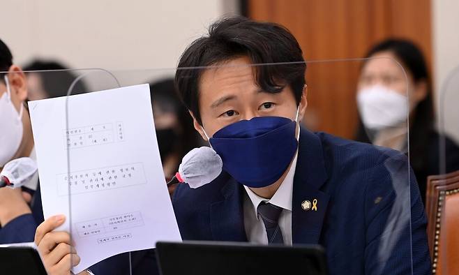 성실한 직업인 이탄희‘동훈서답 만들어낸 팩트체커