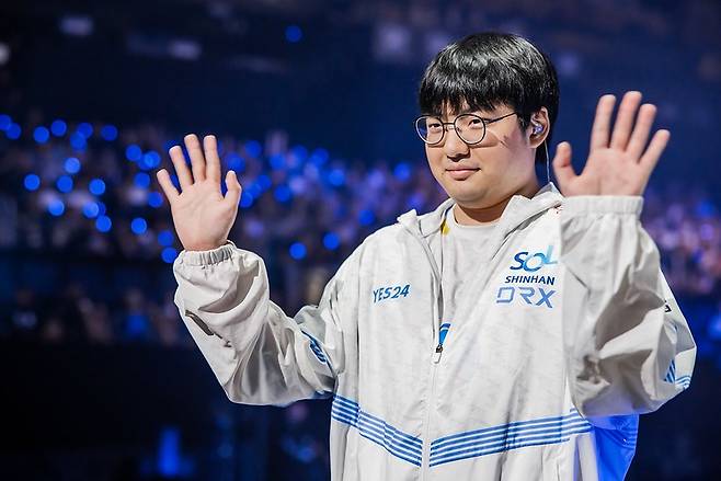 롤드컵 결승 베릴 조건희 우승 스킨 애쉬이유 부끄러워 말 못해