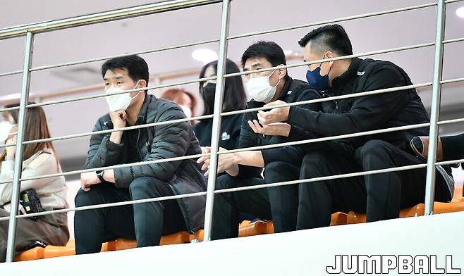 1년만 보고 뛰면 안 된다” 조상현 감독이 전망한 양준석 합류 시점