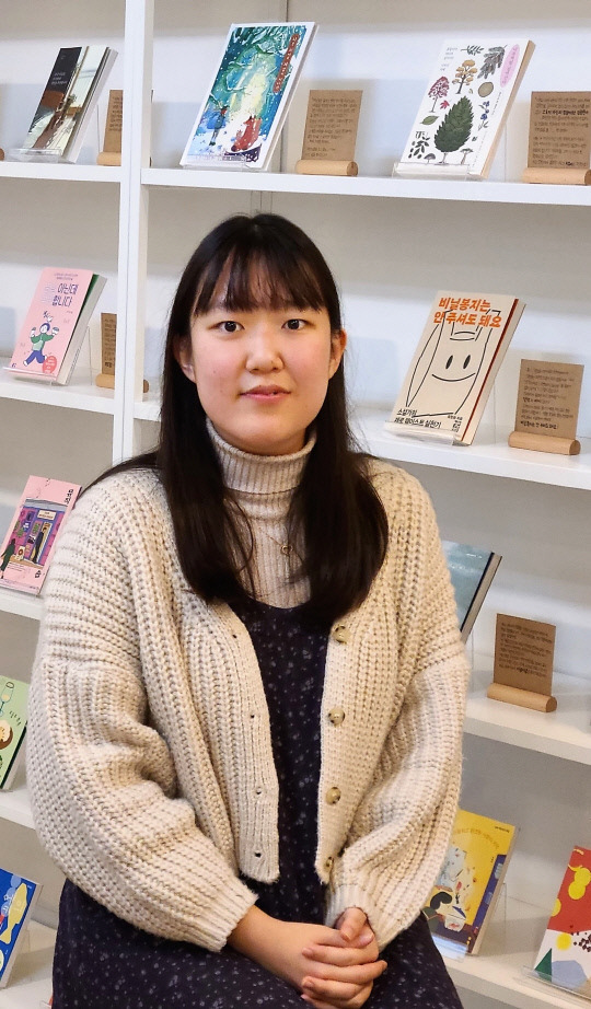 19세 시골마을 첫 독립책방 창업기