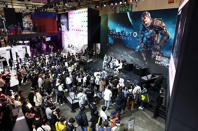 여기는 지스타 2022 칼리스토 프로토콜 호러팬 운집 시연 대기 120분