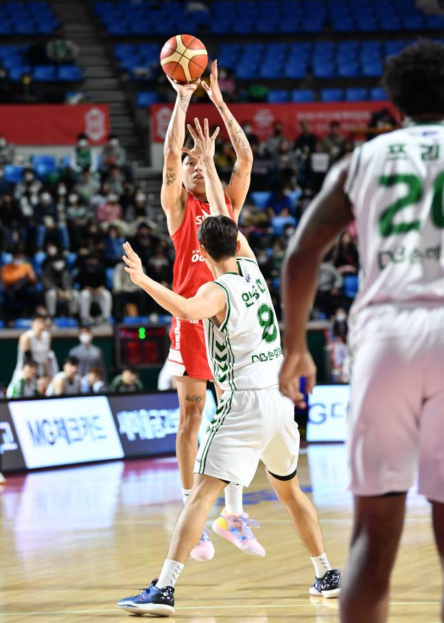 '최준용 23점' SK, DB에 짜릿한 4Q 역전 드라마...DB는 충격 6연패 [SS 잠실in]