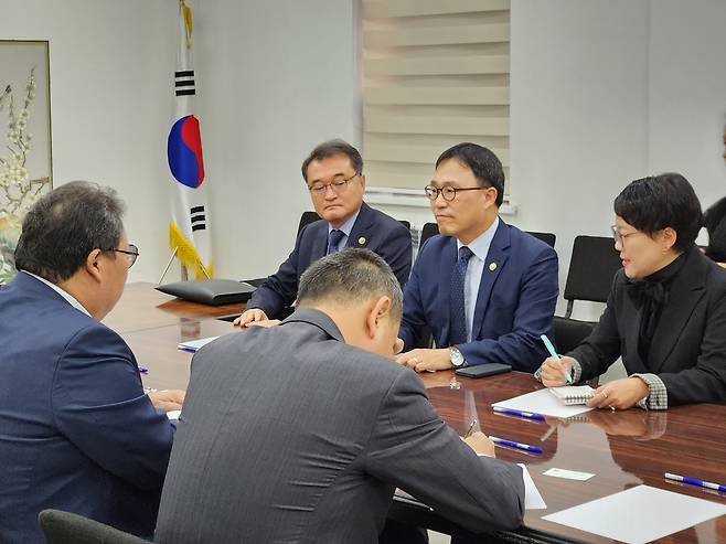 언론사뷰