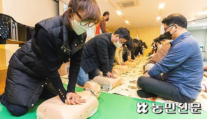 안전한 일상 쳐다만 볼건가요 살려야죠응급상황 이렇게 대응하세요