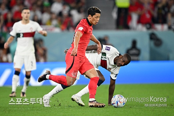 황희찬 역전골 폭발 한국 포르투갈에 2 1 리드