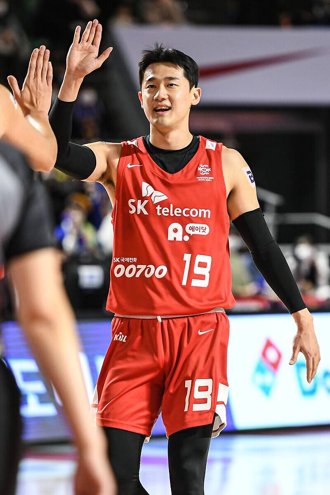 [KBL 2라운드 리뷰] TWO CHOI, 서울 SK 상승세를 주도하다