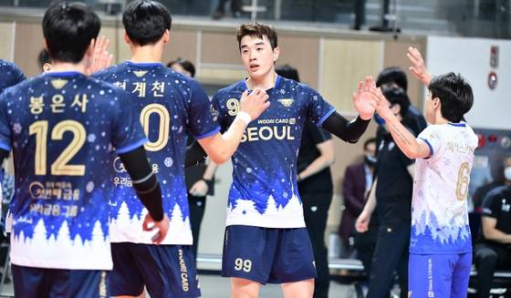 김지한 29점 우리카드 아가메즈 없이 3 1 승리삼성화재는 7연패 늪