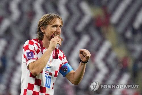 크로아티아 3위 이끈 모드리치 다음 대회도 뛰고 싶다