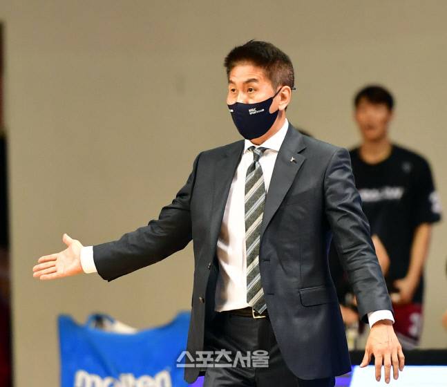 우승후보 예상 '0명'→뚜껑 여니 '1위' 질주...KGC의 '대반전' [SS 시선집중]