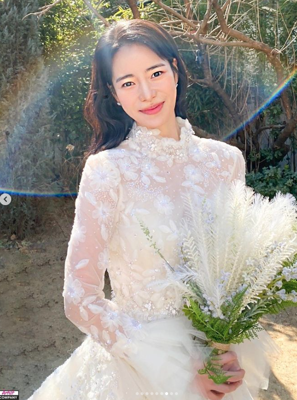 임지연드레스만 네벌성대한 결혼식 비하인드 공개드레스 어디꺼 어썸클