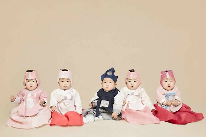 새해에도 다 같이 파이팅”오둥이 아빠 엄마가 응원합니다