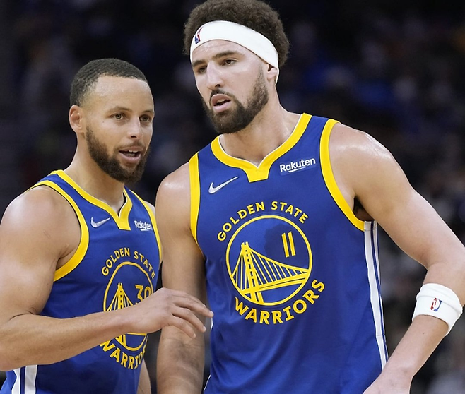 ‘커리·탐슨 66득점 합작 Gsw Okc 잡고 서부 5위 탈환 Nba