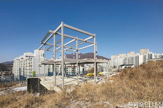 경제적인 건축주를 위한 여덟 가지 제안 ⑦ 철골구조주택의 가능성 전원속의 내집