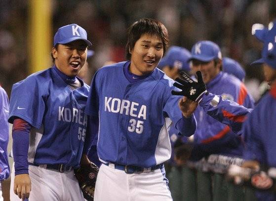 WBC 하면 떠오르는 그이름… 국민우익수 이진영