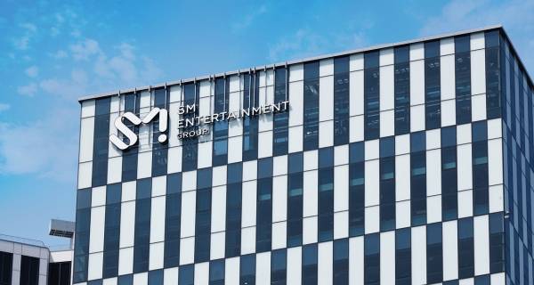 SM Entertainment shares rise above $94 as proxy fight intensifies