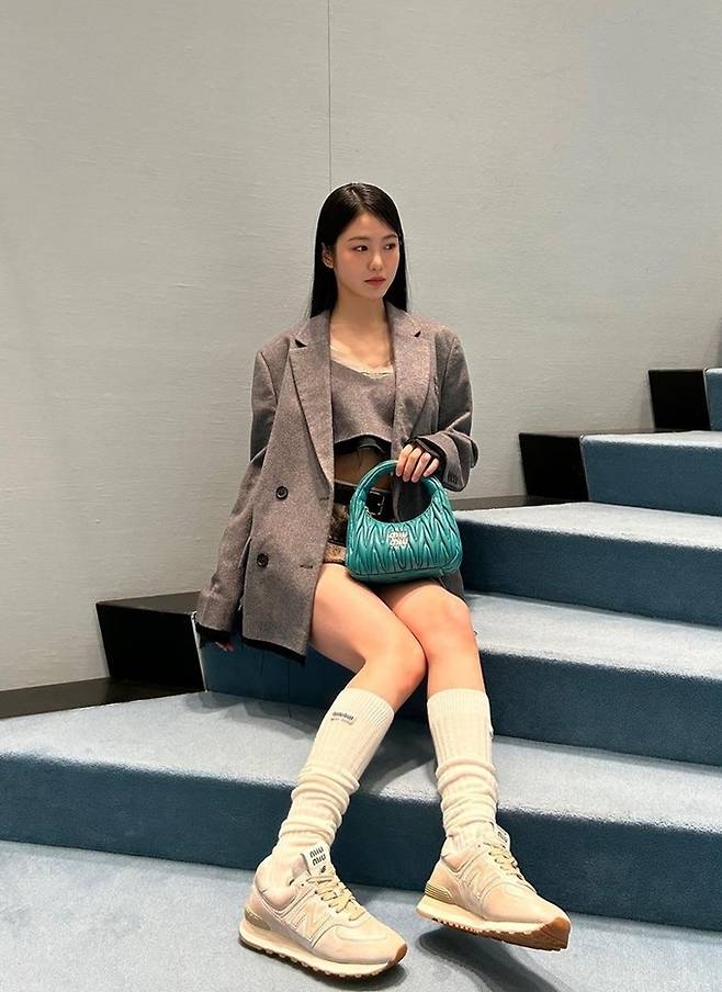 어린 연진 신예은 완전 느낌이 달라 쇼츠에 브라톱 Y2k 패션 핫걸 패션엔