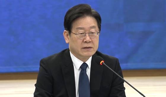 이재명, 전 비서실장 사망에 "검찰 조작·압박 수사로 얼마나 힘들었겠나"