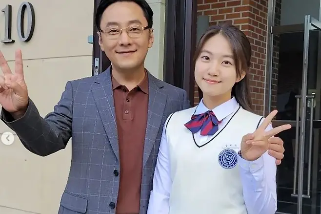 정지소 아역으로 드라마 데뷔했던 아역 배우의 현재 모습 뉴스에이드