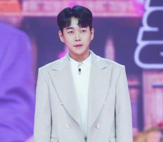 Concerns about a twisted fan shim toward hwang young-woong