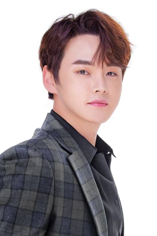 seojin bak , today (16th) Mother-in-Law statue...guard the mortuary in ...