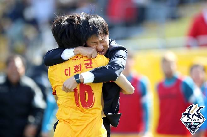 광주 이정효 감독이 외친 공격 축구인천 상대 5골 폭발