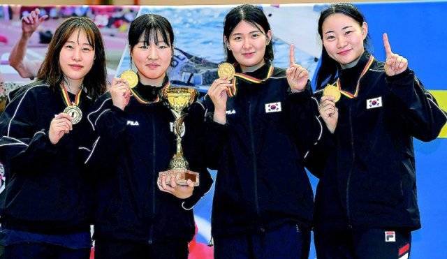 女펜싱 사브르 무서운 신예들 단체전金 찔렀다