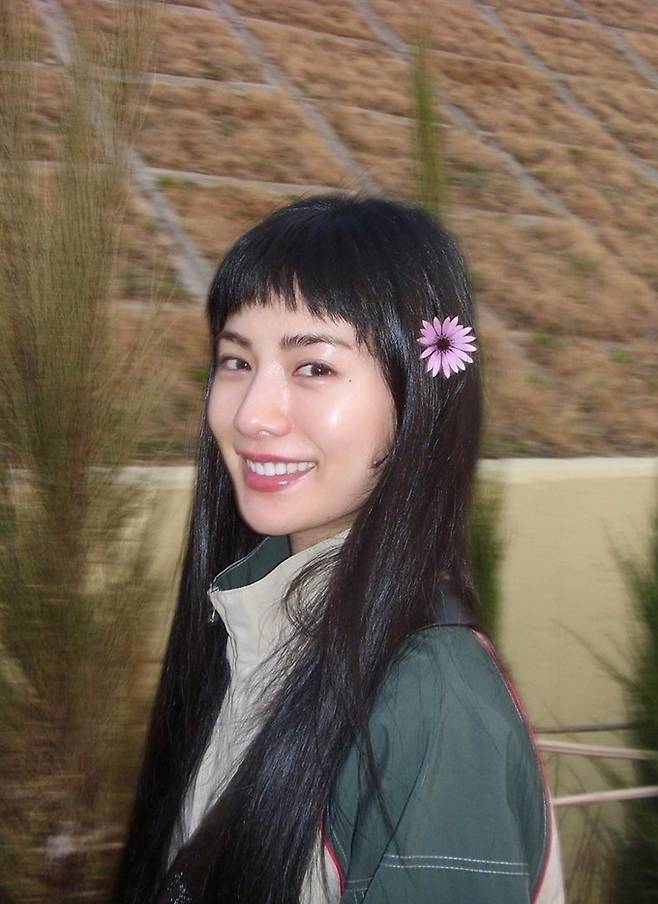 나나 사복 입으니 친근한 동네 언니 꾸안꾸 일상 데일리룩 패션엔