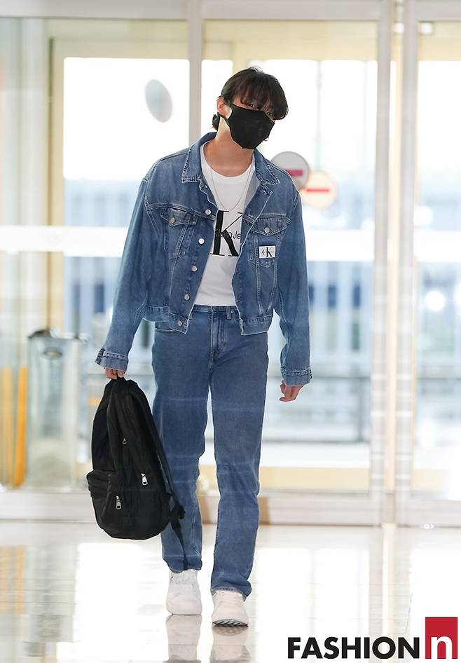 Bts 정국 글로벌 데님 앰버서더 의리의 청청패션 La 출국 패션엔