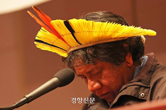 아마존을 지켜주세요” 아마존 파괴 중장비 판매 중단 호소하는 원주민 지도자 현장 화보