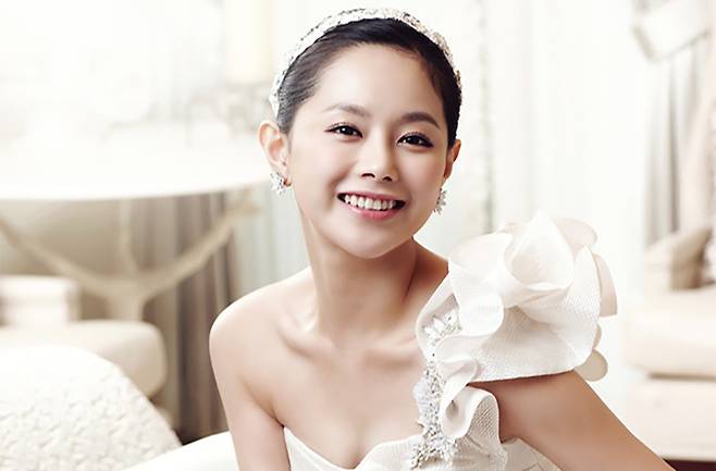 결혼 후 방송활동 중단했던 여배우가 포착된 뜻밖의 장소 뉴스에이드