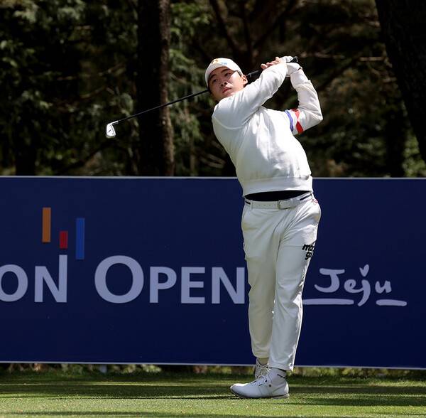 자신감·안정감 생긴 김동민, 3연속 톱10 끝에 첫 우승 기회 [KPGA 골프존 오픈]