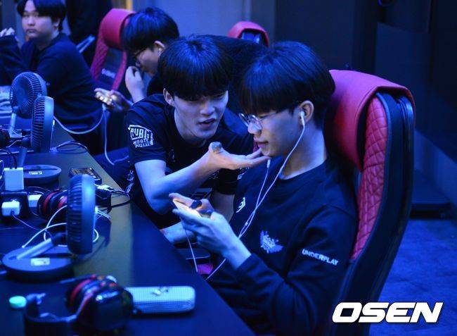 ‘하루 2치킨 덕산 3일차 대역전 드라마로 시즌1 우승종합 Pmps