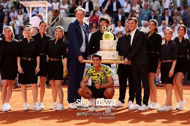 Atp 알카라스 마드리드 오픈 결승 진출스무 번째 생일 축포