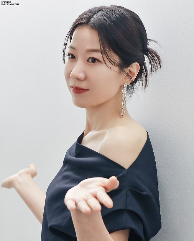 실제 부부였다고유명배우 부부가 첫공개한 광고and화보드레스룩 어썸클