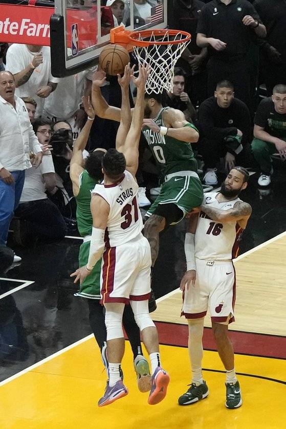 01초 전 버저비터 Nba 보스턴 3연패 뒤 3연승 끝장승부로