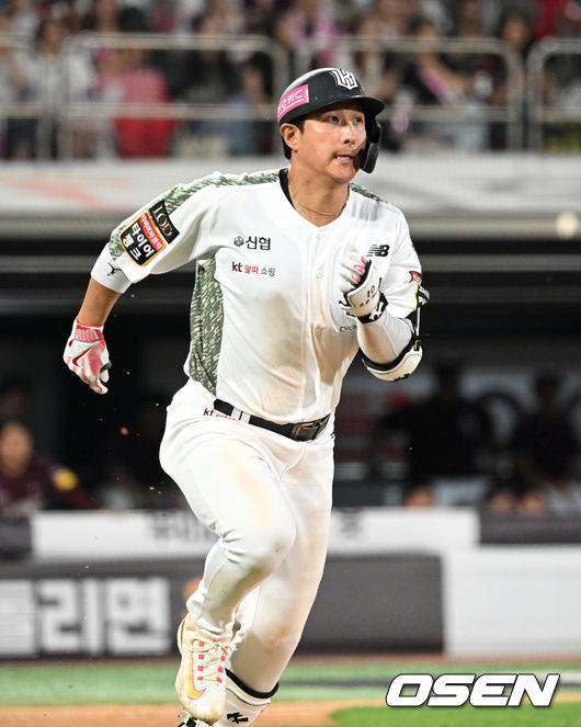 '이호연 끝내기' KT, 0-5→7-6 역전승 8위 점프...삼성 4연패 수렁 9위 추락 [수원 리뷰]