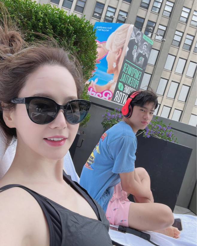 열여섯 아들과 여행 갔는데 커플로 오해받은 40대 여자 연예인 키노라이츠