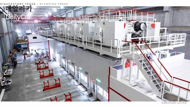 테슬라 일체형 기가 캐스팅 개발어떤 기술 데일리카