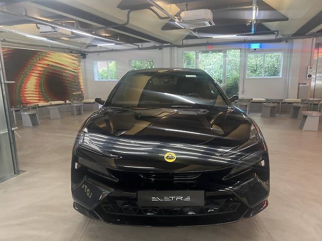 918마력 슈퍼 전기 Suv ‘로터스 엘레트라 오토다이어리