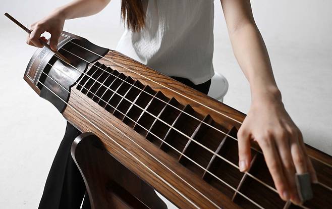 [Eye Plus]Geomungo, a beloved ancient instrument, still captivates