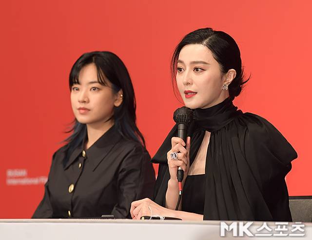 편지로 싹튼 사랑♥…판빙빙X이주영, 파격적인 워맨스 ‘녹야’(종합)[M+BIFF현장]