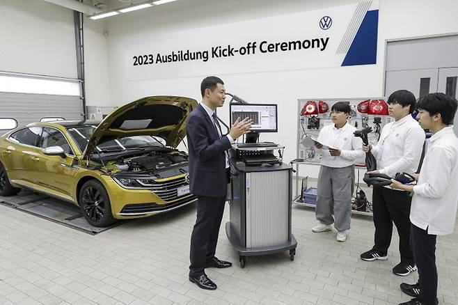 “월급 받으며 車전문가 됐다”…폭스바겐그룹코리아, 아우스빌둥 진행